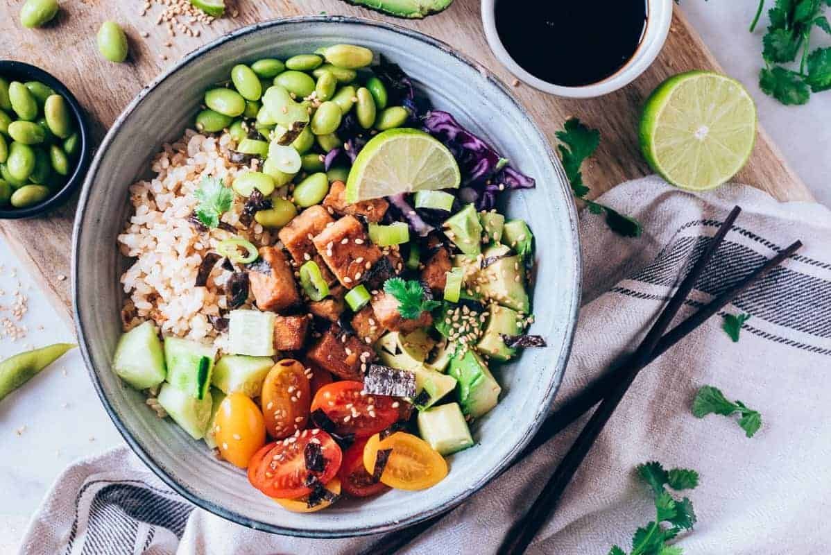 Cómo hacer un bowl vegetariano para almuerzo saludable