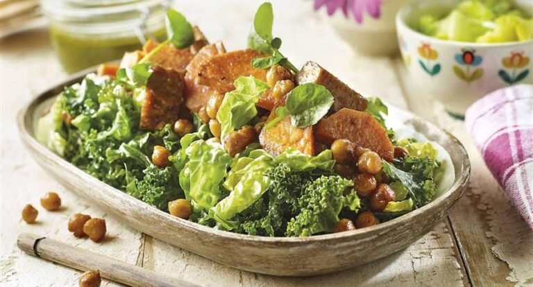 Ensaladas recomendadas como plato único en comidas completas
